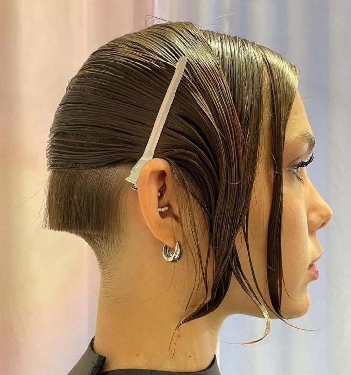 Kurzhaarfrisur für die junge Wilde, Ganze Schweiz